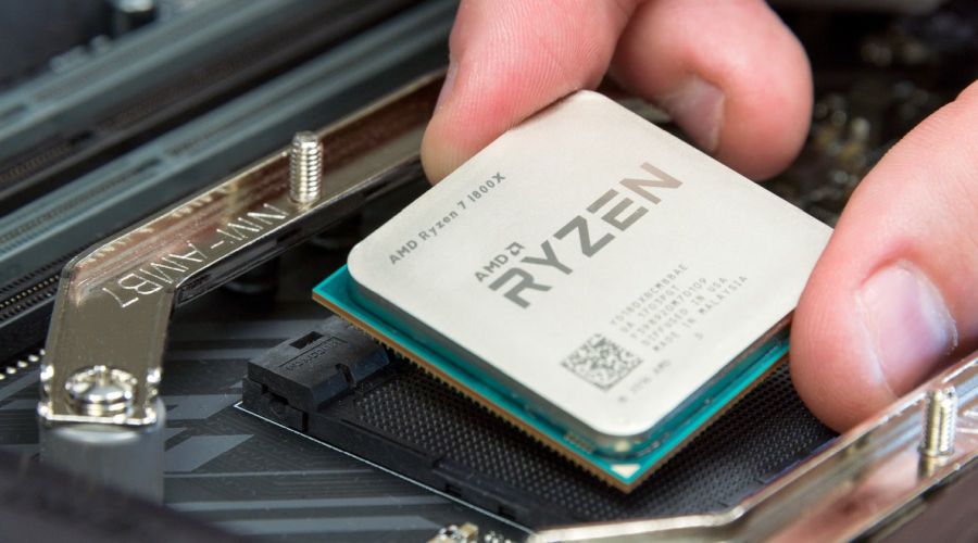 AMD Ryzen Pinnacle Ridge işlemciler ne zaman çıkacak?