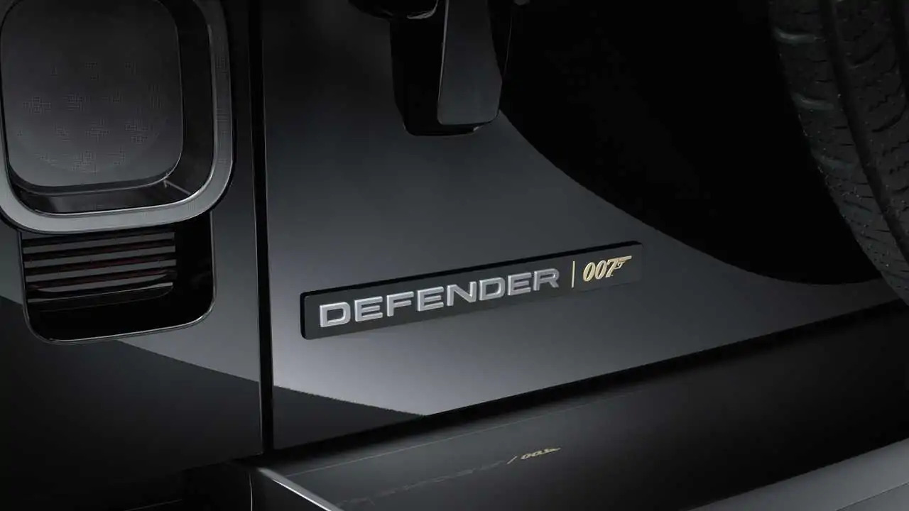 Land Rover Defender 007 tanıtıldı: İşte James Bond'un yeni aracı ...