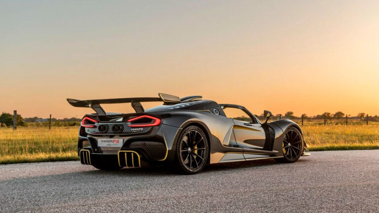 Hennessey Venom F5 Revolution Roadster tanıtıldı! - SDN