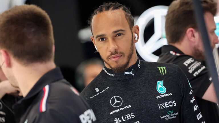 Lewis Hamilton 2025'te Ferrari'ye mi geçecek? - ShiftDelete.Net