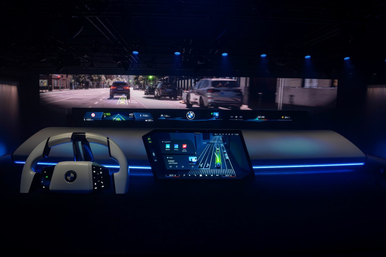 Bilim kurgu filminden çıkmış gibi: Yeni BMW Panoramic iDrive tanıtıldı!